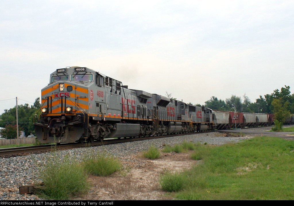 KCS 4608 leading southbound manifest